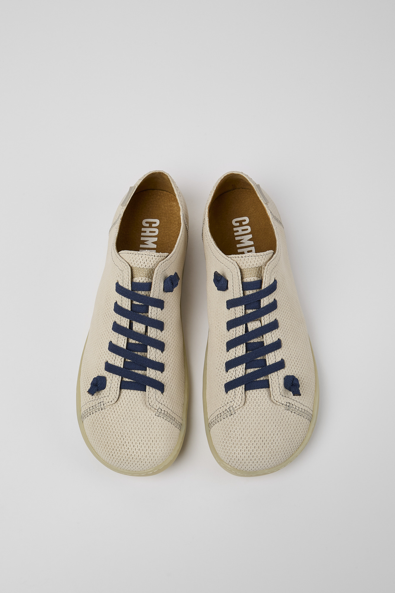 Camper zapatos . ซื้อ ผู้ชาย ซื้อรองเท้าที่ร้านออนไลน์อย่างเป็นทางการของเรา